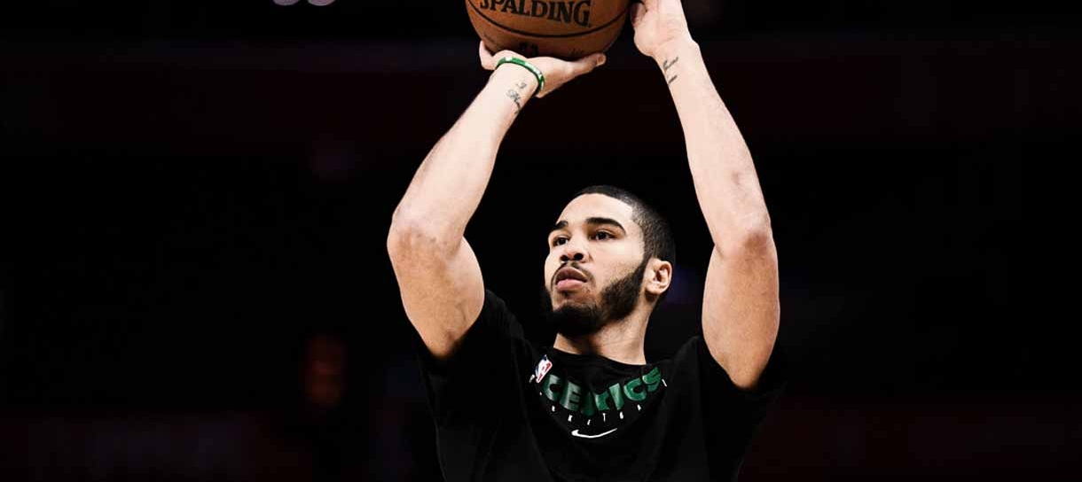 NBA: Jayson Tatum fala como foi a sensação de vestir a camisa do Lakers