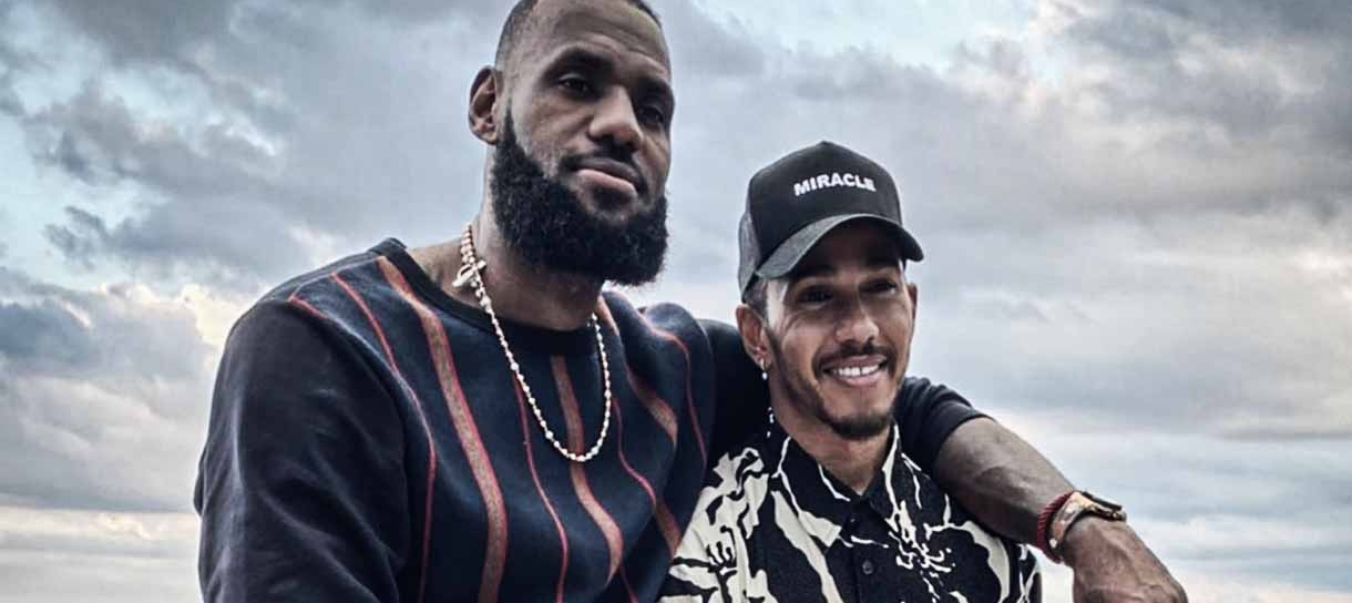 NBA: LeBron James curte momento ao lado de Lewis Hamilton em Mônaco