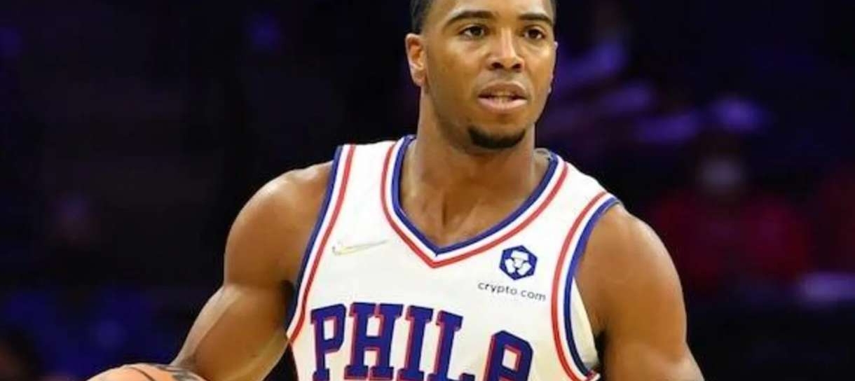 NBA: Lakers dispensa dois jogadores e adiciona outros dois ao seu elenco