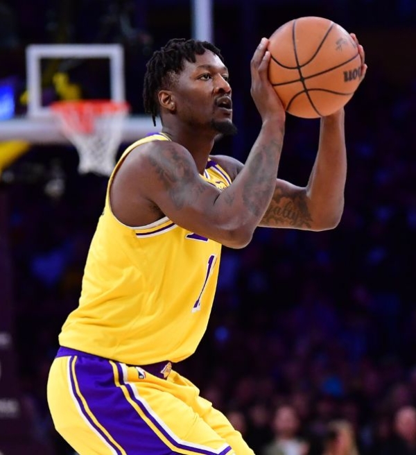 Destaque no Lakers, Dorian Finney-Smith é finalista em prêmio da NBA