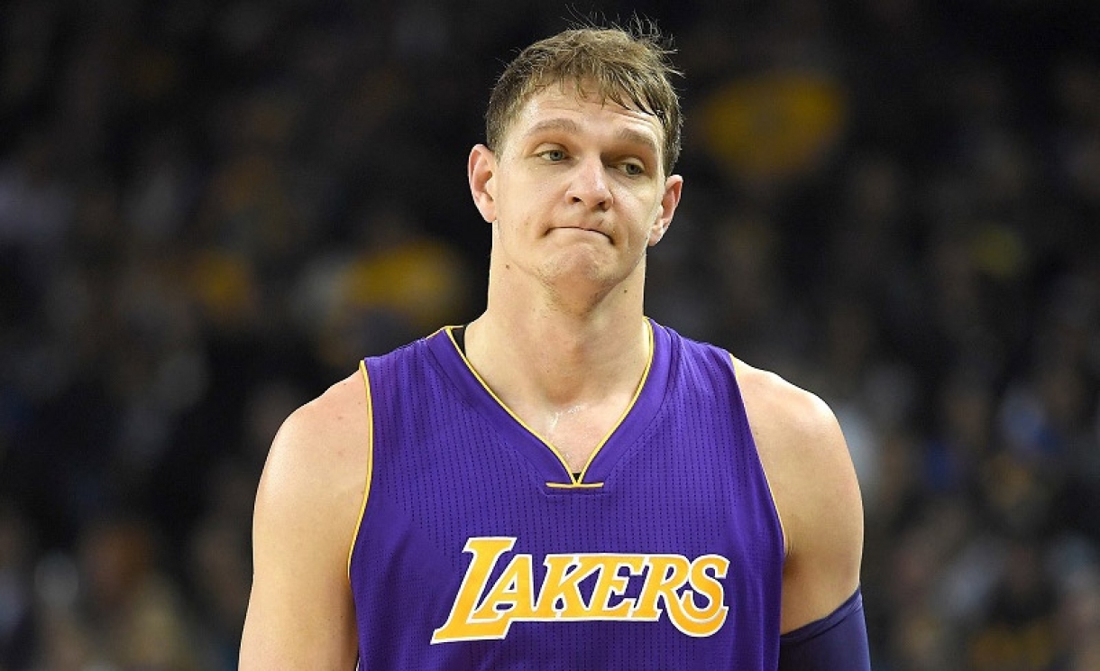 Mozgov é afastado e nova diretoria toma sua primeira grande decisão