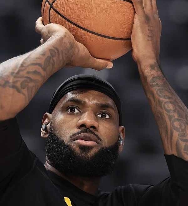 NBA: LeBron James realmente tem comandado as ações no Lakers?